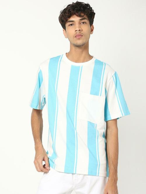 Buy Bewakoof Men's Upbeat Blue Verticle Pocket Stripe Round Neck Short ...