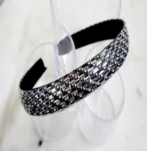 Buy Deepti Chandna Design Sleek 1/2 Inch Pearls from our Embellished ...