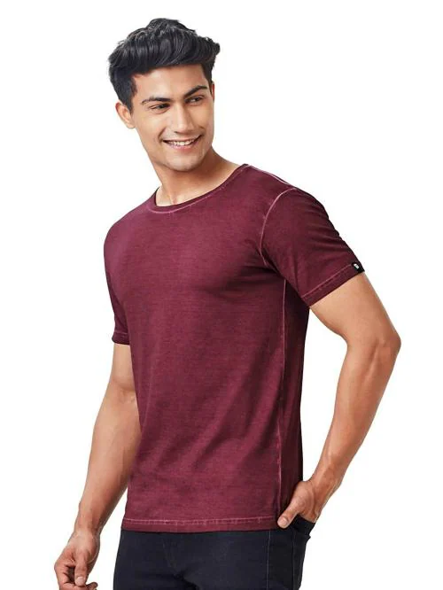 Buy The Souled Store Men Burgundy Solid Cotton T-Shirts Online at Best Prices in India - JioMart.