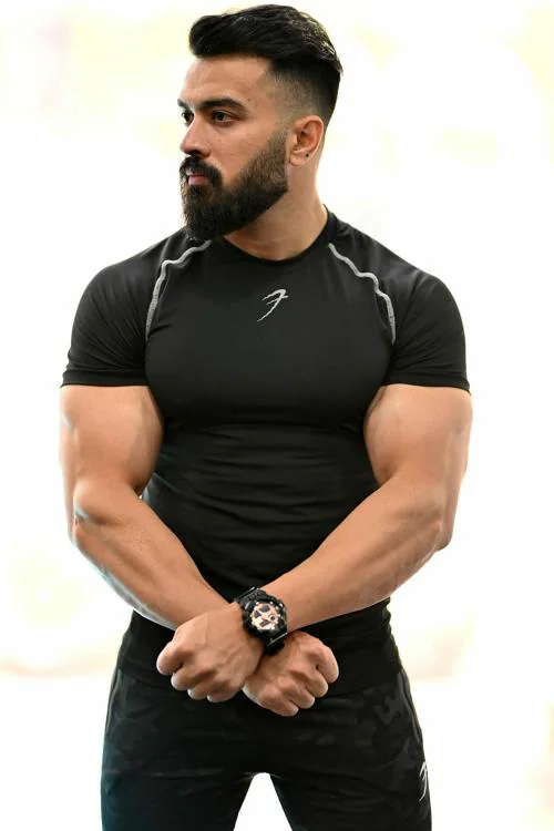 Buy Fuaark Essence Sports and Gym Tshirt Black Online at Best Prices in ...