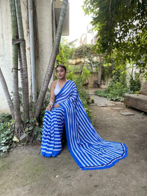 Buy Anand Women Blue Striped Georgette Single Saree Online at Best ...
