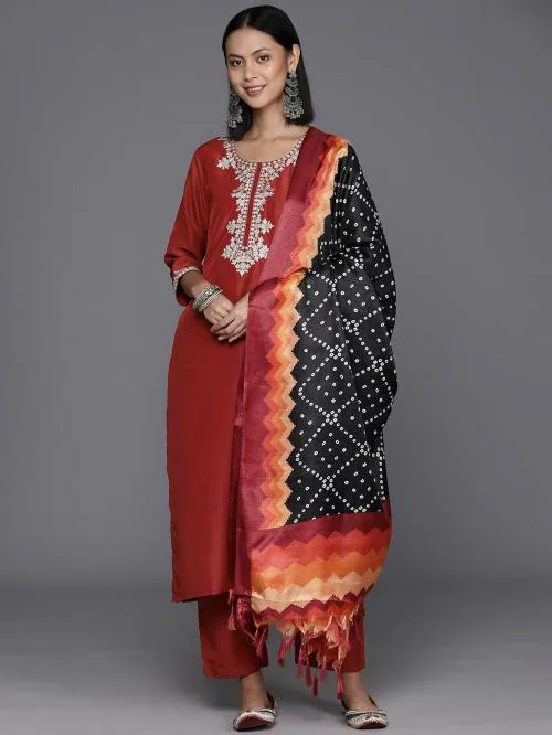 Buy Varanga Women Rust Zari Kurta With Solid Trouser And Dupatta Set ...