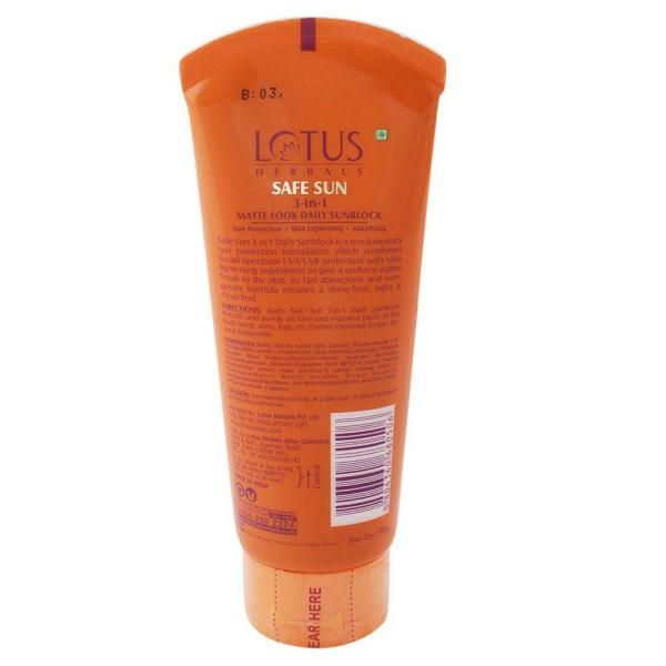 Lotus Herbals Safe Sun 3-In-1 SPF 40 PA+++ Matte Look Daily Sunblock 50 ...