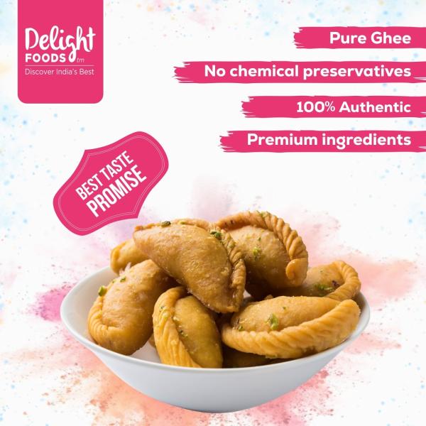 Delight Foods Holi Special Gulab/ Rose Gujiya -Holi Gift Box, Indian ...