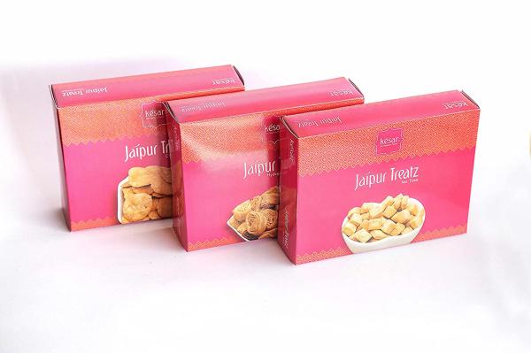 Kesar Sweets| Chaat Papdi, Tea Time Nimki, Flaky Layered Mathri Snacks ...