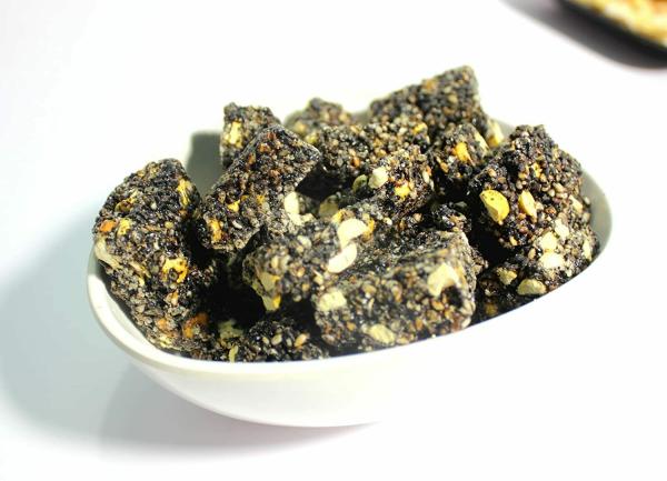 K.S Karthik Kovilpatti Special Ellu Mittai (Sesame Chikki Candy) Pack ...