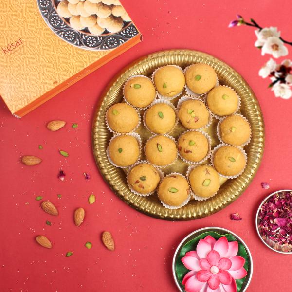 Kesar Sweets | Premium Dry-fruits Gifts Pack - Besan Laddoo, Navratan ...