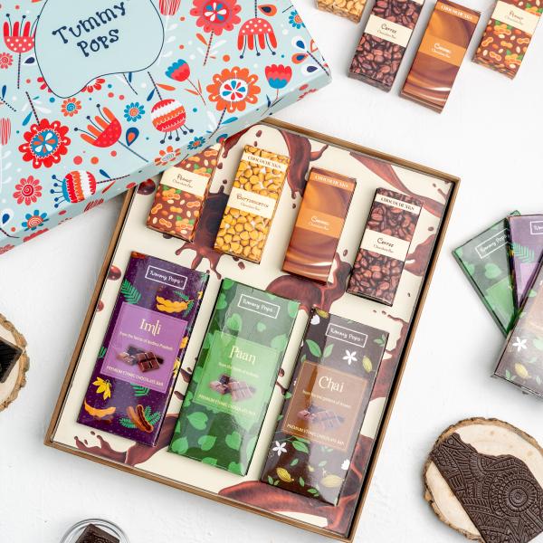 Tummy Pops| Handmade Premium Christmas Chocolate Gift Pack (Assorted Chocolate Bars) - 345 g ...