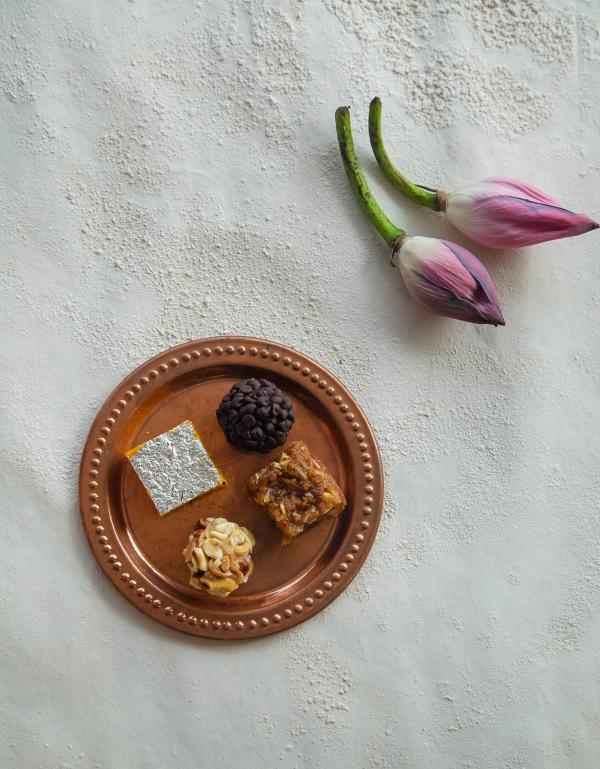 Kesar Sweets | Sweets Box Dry Fruit Ladoo, Choco Chip Laddu, Moong Thal ...