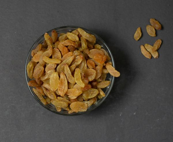 Dry fruits combo pack of Almonds Pistachios Cashews Raisins Walnuts ...