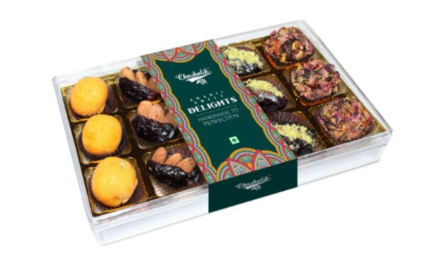 Chocholik Arabic Dates Handmade Mithai / Sweets Delicacies, 300g - JioMart