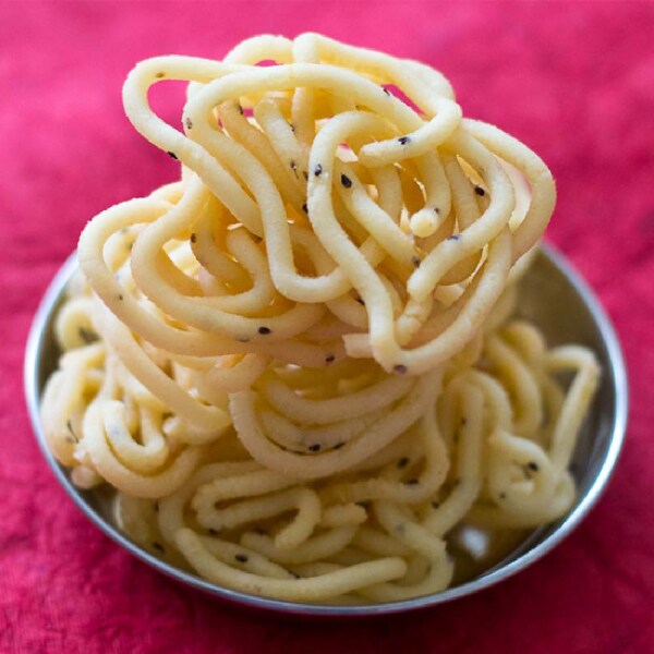 Preeta Mart Thenkuzhal White Chakli - 600 g - JioMart