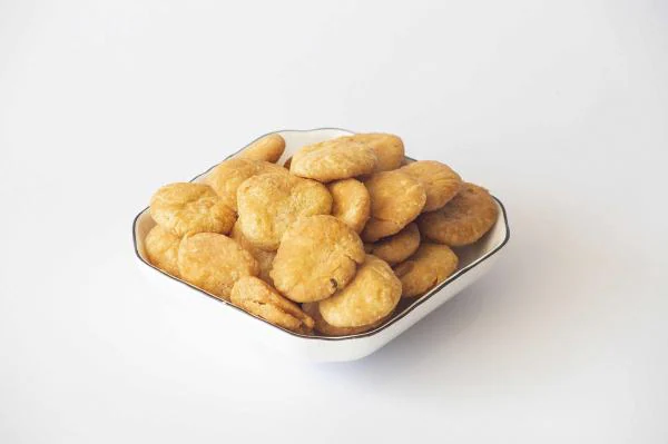 Kesar Sweets| Plain Mathi Namkeen Snacks| Mathri Snacks| Namakpara ...