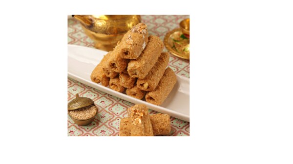 Okhli Musal Brand Barmer Gajak Mevadi Special Roll Gajjak Gud Til Roll ...