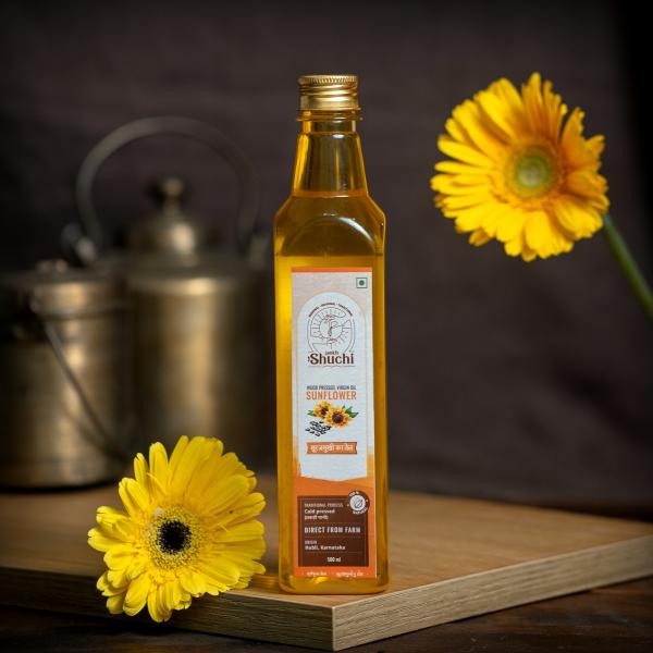 Janki's Shuchi Cold Pressed Sunflower Oil in Wooden Ghani/Chekku ...