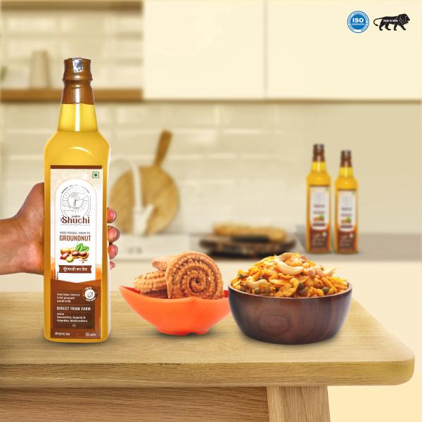 Janki's Shuchi Cold Pressed Groundnut Oil in Wooden Ghani/Chekku ...