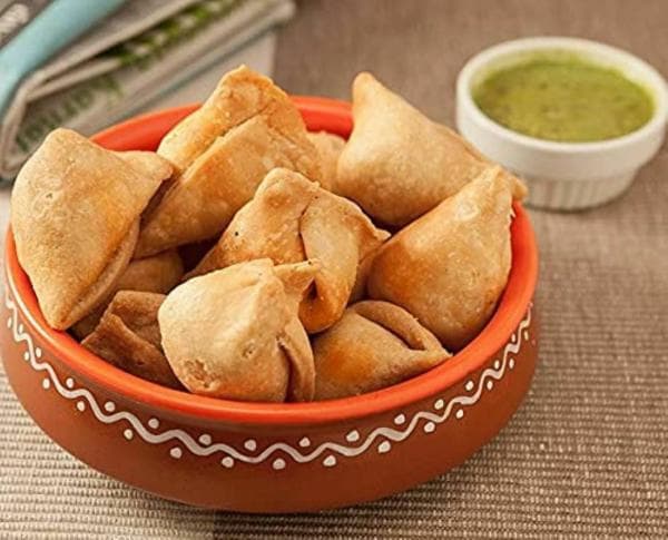 90's mill Mini Samosa Namkeen Tasty Crispy Samosa Delightful Ready to ...
