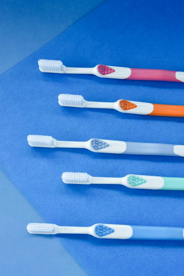 STIM Medium toothbrush soft bristles - JioMart