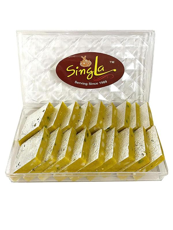 Singla Sweets Kesar Kaju Barfi Katli Kaju Casata Sweet Combo 175G (Pack ...
