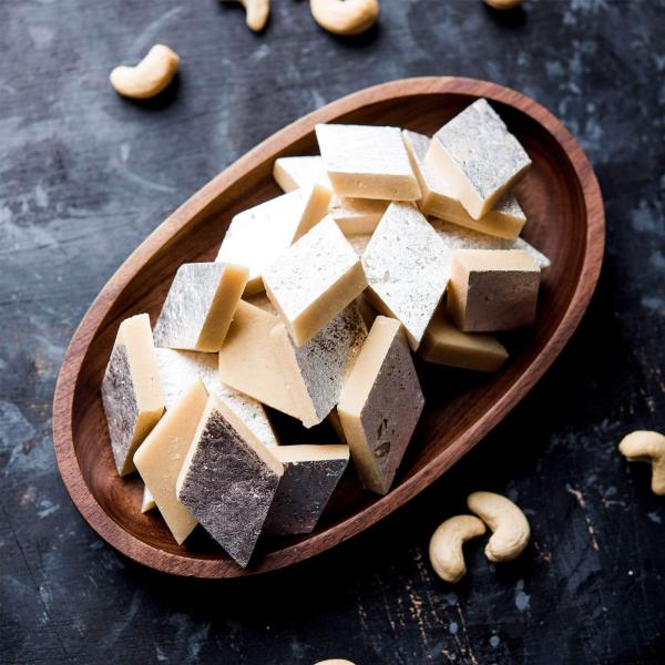 Dessert Drama by Kesar Sweets| Kaju Katli Gift Pack| Kaju Barfi| Cashew ...