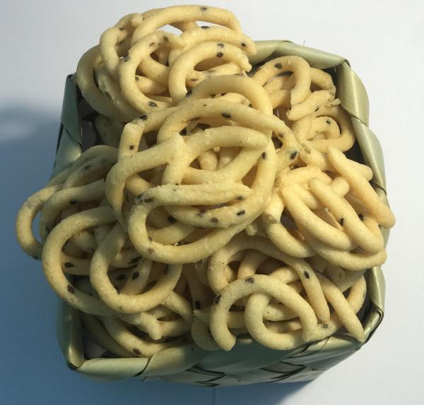 Shivanya Mart Thenkuzhal White Chakli - 300 g - JioMart