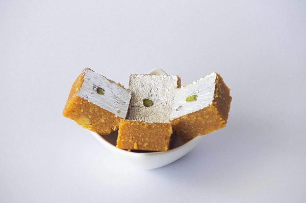 Dessert Drama by Kesar Sweets| Delicious Moong Dal Barfi| Mung Thal ...