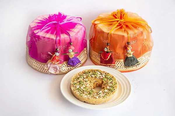 Kesar Sweets| Rajasthani Plain Ghevar Gift Pack in Beautiful Potli ...