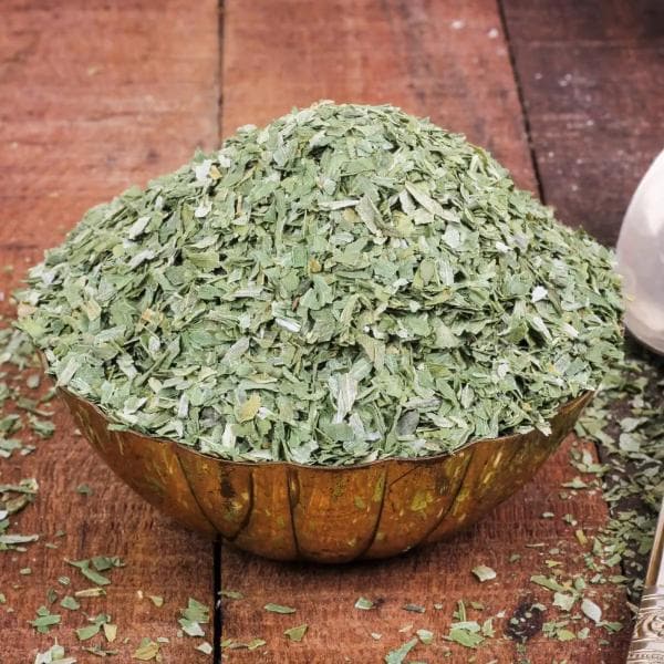 Urban Platter Dried Chive Flakes, 135g - JioMart