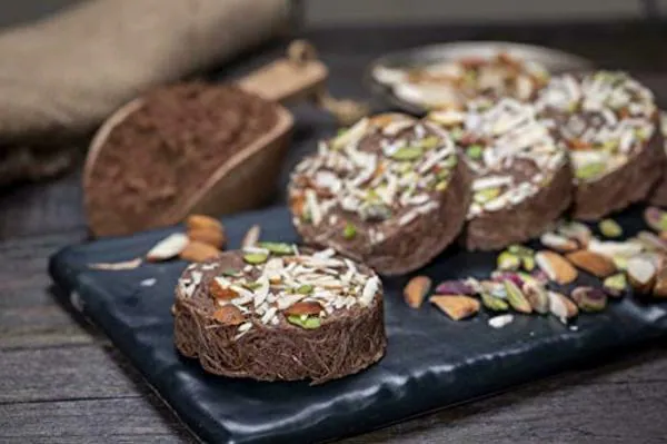 Bhagats Heera Sweets Delicious Son Roll with Almonds and Pistachio ...