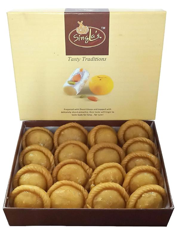 Singla Holi Special Gujiya Chandrakala Indian Sweet Mithai Holi Gift ...