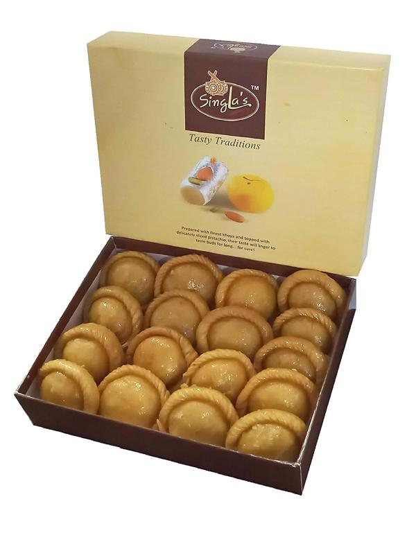 Singla Holi Special Gujiya Chandrakala Indian Sweet Mithai Holi Gift ...