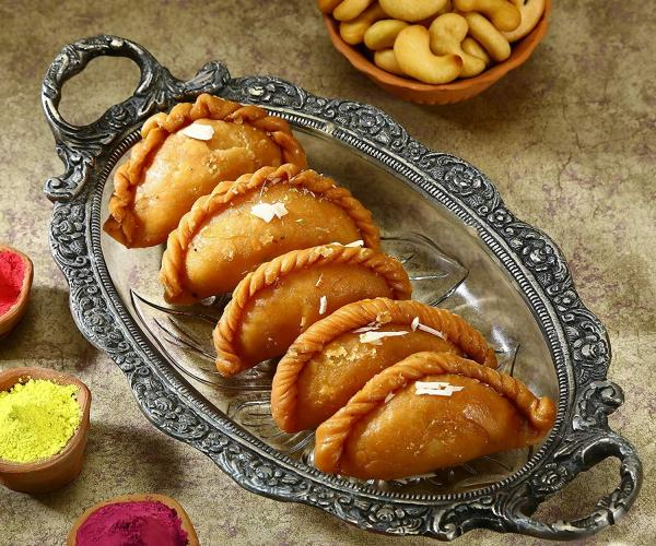 GHASITARAM'S Special Gujiya 150gms Gift Box for All Indian Festivals ...