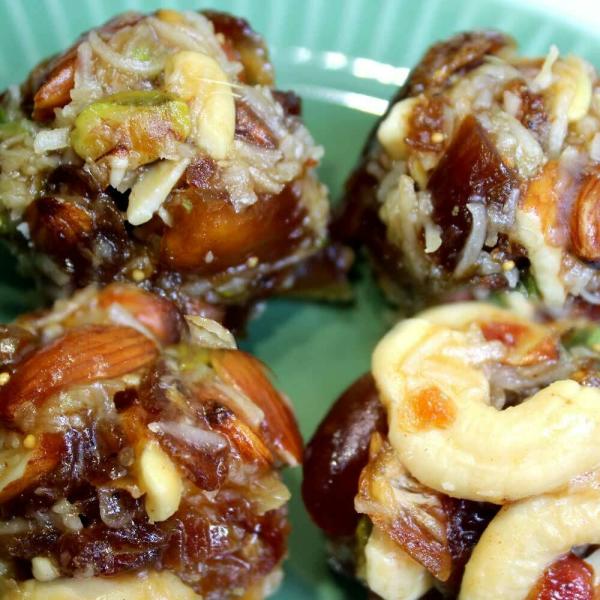 Sitara Foods dry fruit laddo jaggery hand rolled organic laddu laddoo ...