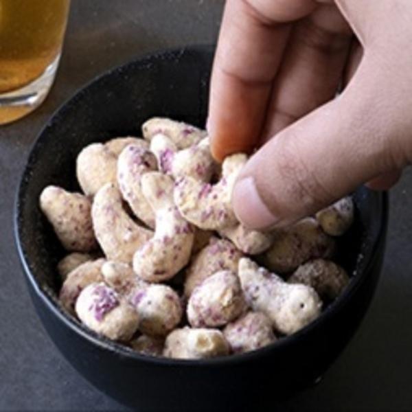 The Berry People Kaju Honey Rose Petal are oven roasted | Rich in ...