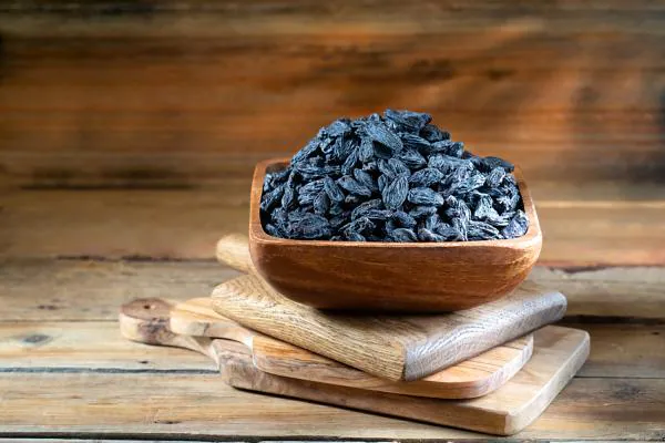 Hyggee Organics Seedless Black Raisins -250 G | Dry Grapes Kali ...