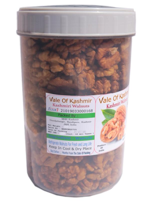 Vale Of Kashmir Walnut Kernels 1 kg in Food Grade Jar, Kashmiri Walnut Kernels, Akhrot Magaz ...