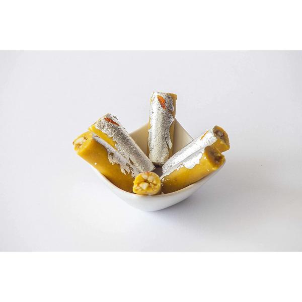 Kesar Sweets| Kesari Kaju Roll with Pista Filling Mithai (400 gm ...