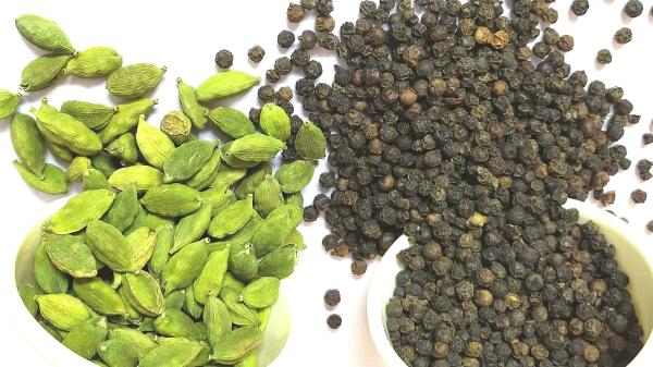 Eatyumm Black Pepper(Kali Mirch),Green Cardamom(Hari Elaichi),Black ...