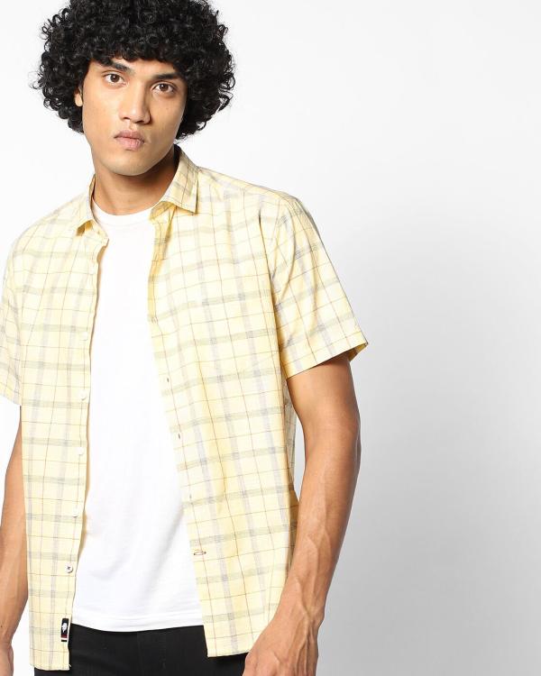 Checked Slim Fit Shirt with Patch Pocket - JioMart