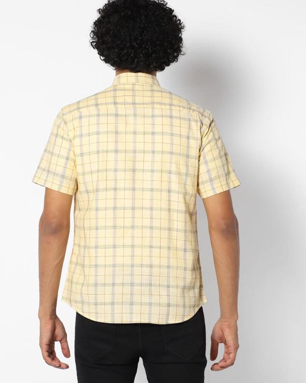 Checked Slim Fit Shirt with Patch Pocket - JioMart