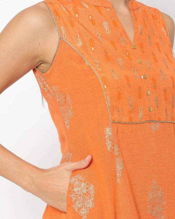 Textured A-line Kurta with Side Pockets - JioMart