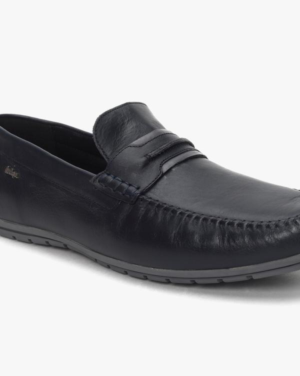 Low-Top Slip-On Casual Shoes - JioMart