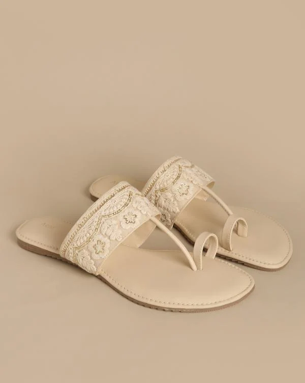 Embroidered Toe-Ring Flat Sandals - JioMart