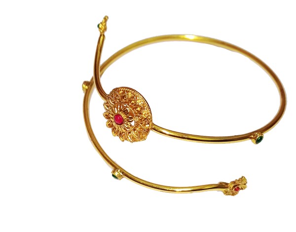 Adhira's New Wedding Maharashtra Marathi special Golden Bajuband/Armlet ...