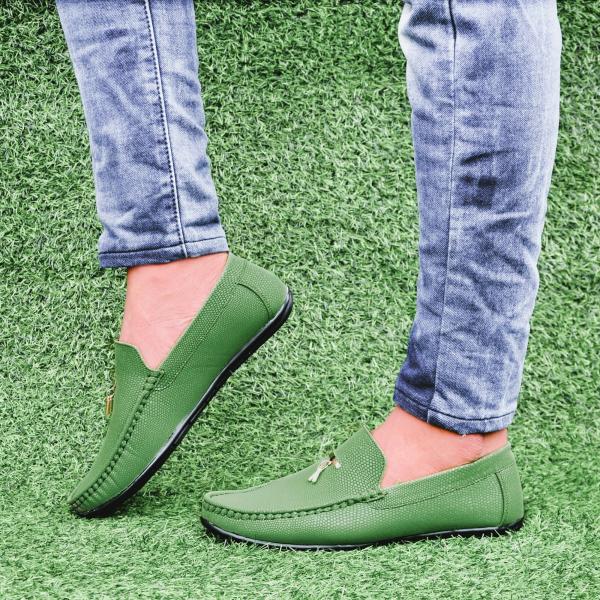 SKTR Men Loafers (Green) - JioMart