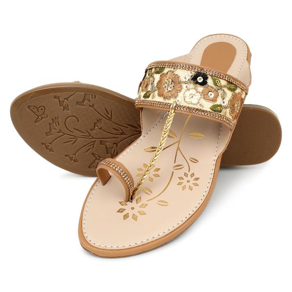 Stepee Ethnic Traditional Trendy Kolhapuri Beige Chappal for Women ...
