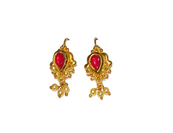 Adhira's Traditional Golden Maharashtrian Press clip on Moti Bugdi ...