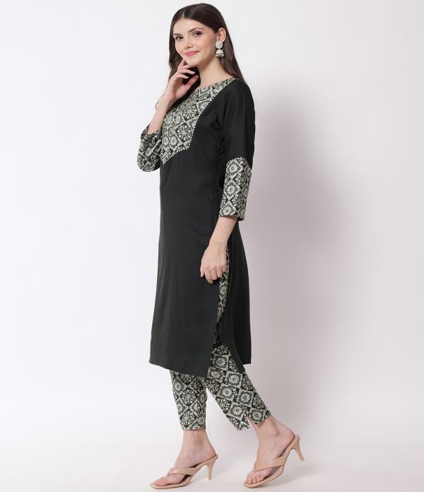 Sitaram Designer Print Rayon Straight Kurta With Pant Set(Green) - JioMart