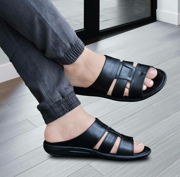 Roony Men Slippers (Black) - JioMart