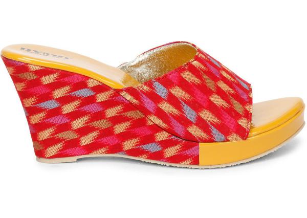 DYMO's Trendy & Comfortable Red Heel Sandals For Women - JioMart